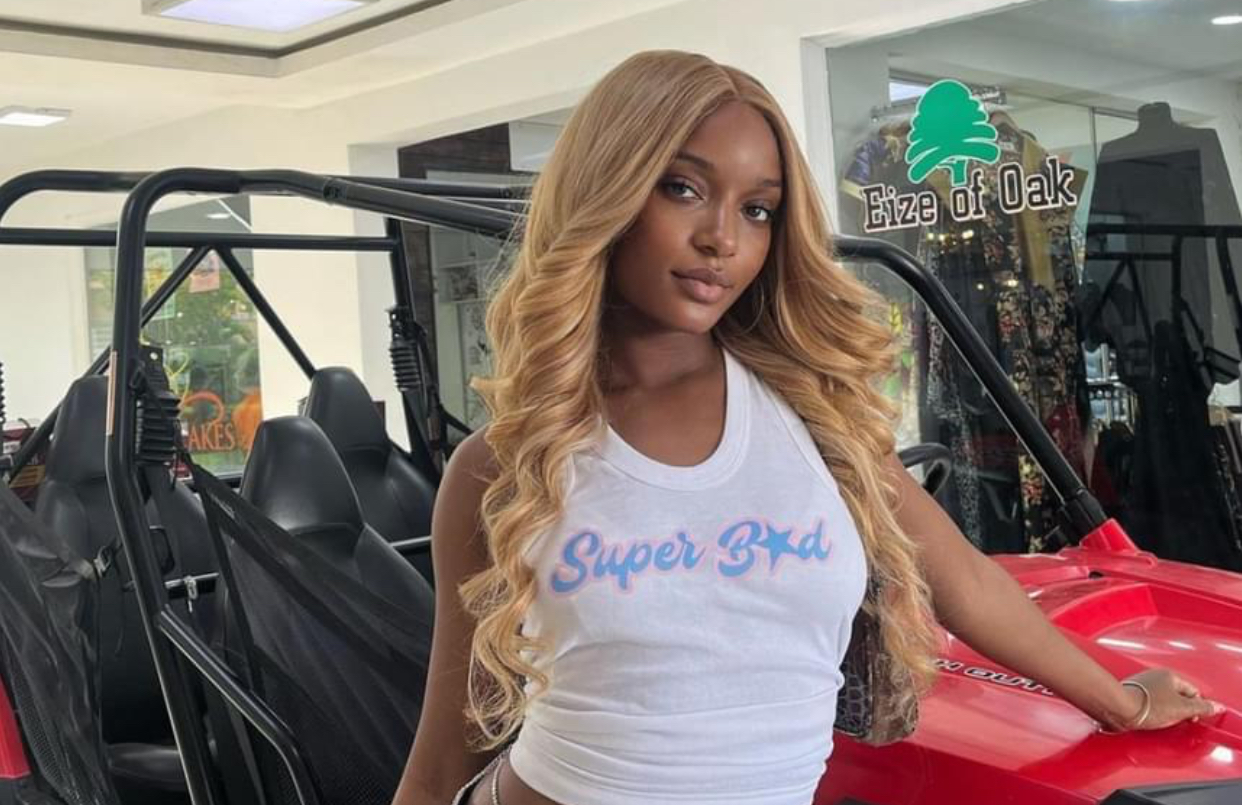 Rising Artiste, Ayra Starr calls out show organizer after she fell ...